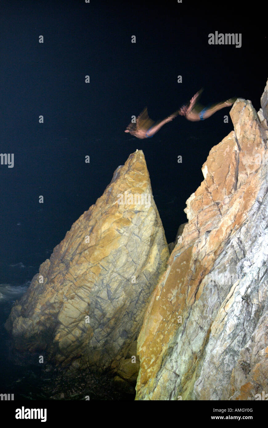 Mexico, Guerrero, The famous cliff divers, or clavadistas of Acapulco ...