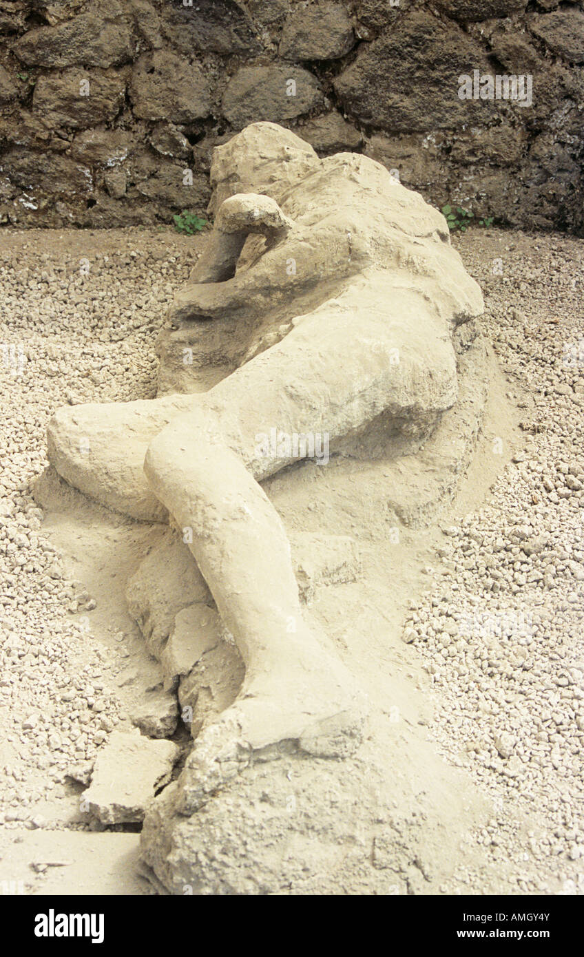 Victim of 79AD Vesuvius eruption, Pompeii archaeological site, Pompeii ...