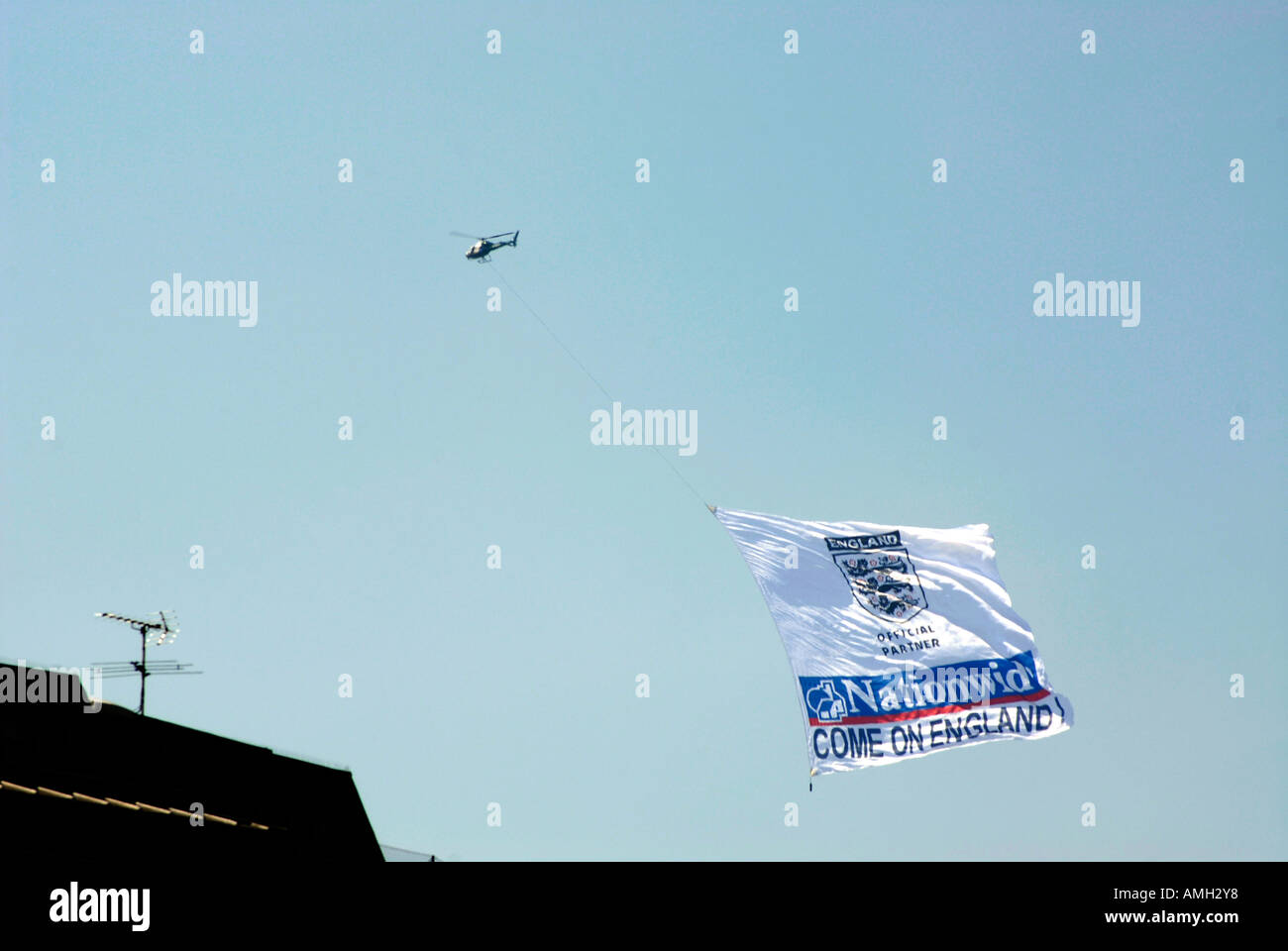 Aircraft towing banner hi-res stock photography and images - Alamy