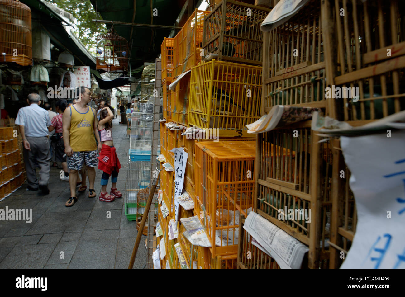 China Hong Kong Kowloon People Shopping At The Bird Market Stock Photo ...