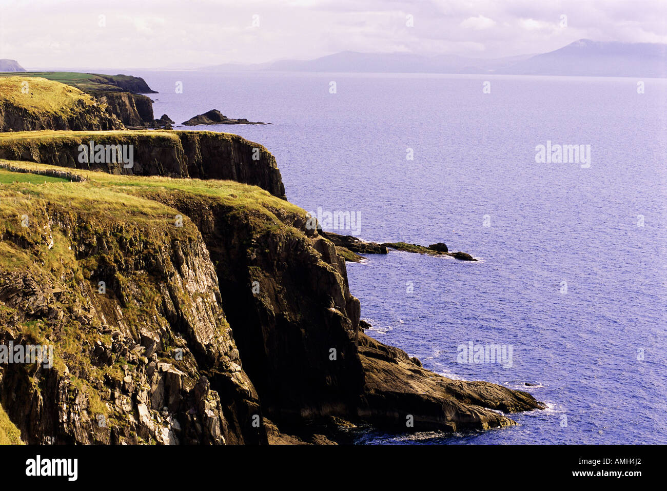 Dingle Bay and Rocky Shoreline, Dingle Peninsula, Ireland Stock Photo ...