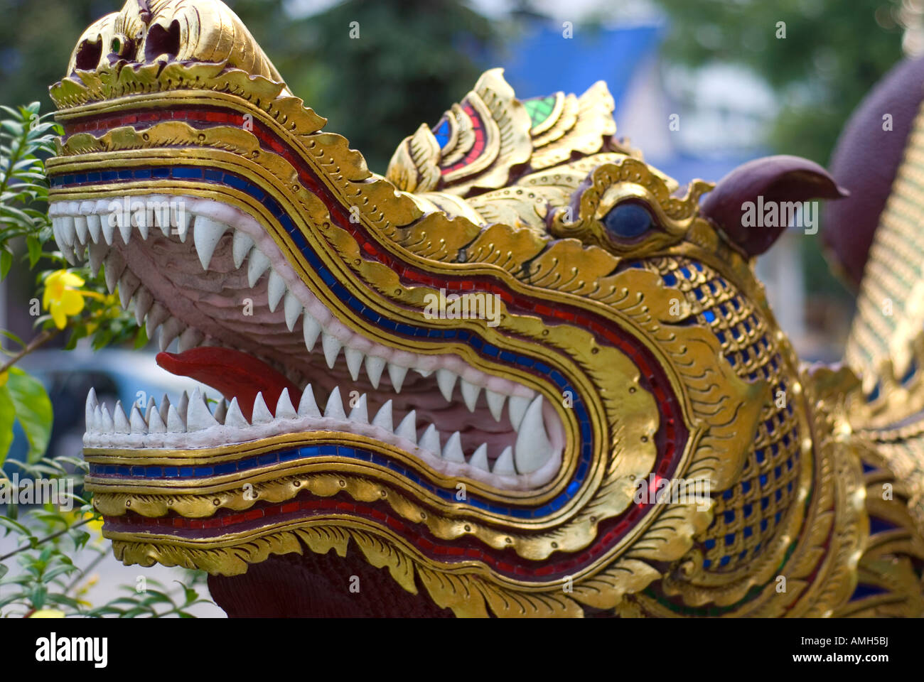Statue of dragon at temple entrance Stock Photo - Alamy