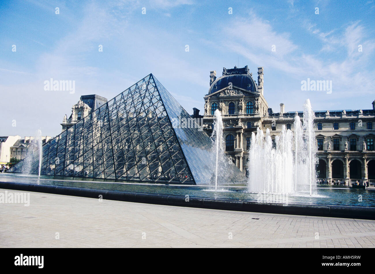 Louvre palace and museums hi-res stock photography and images - Alamy
