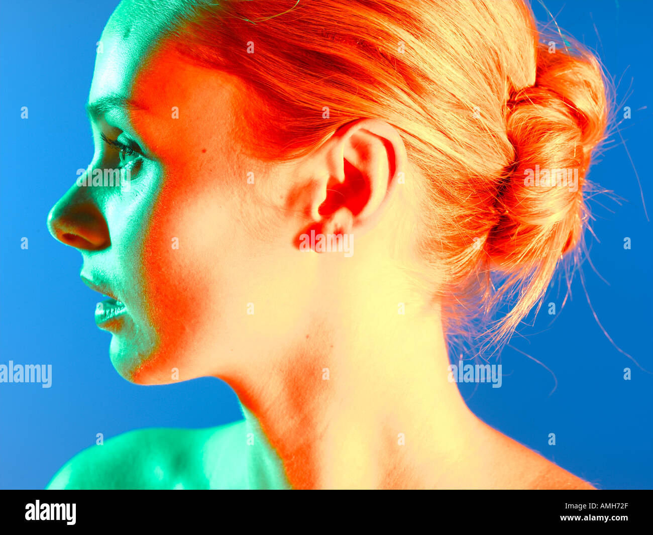 Woman neck turning head hi-res stock photography and images - Alamy
