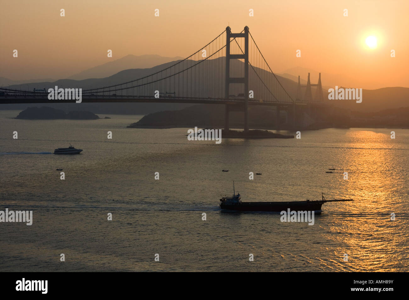 Tsing Ma Hanging Suspension Bridge at Sunset Tsing Yi Hong Kong Stock ...