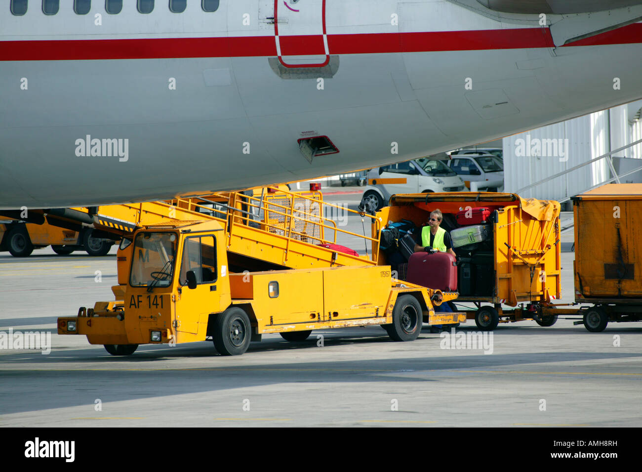 Airfield airplane load loaded hi-res stock photography and images - Alamy