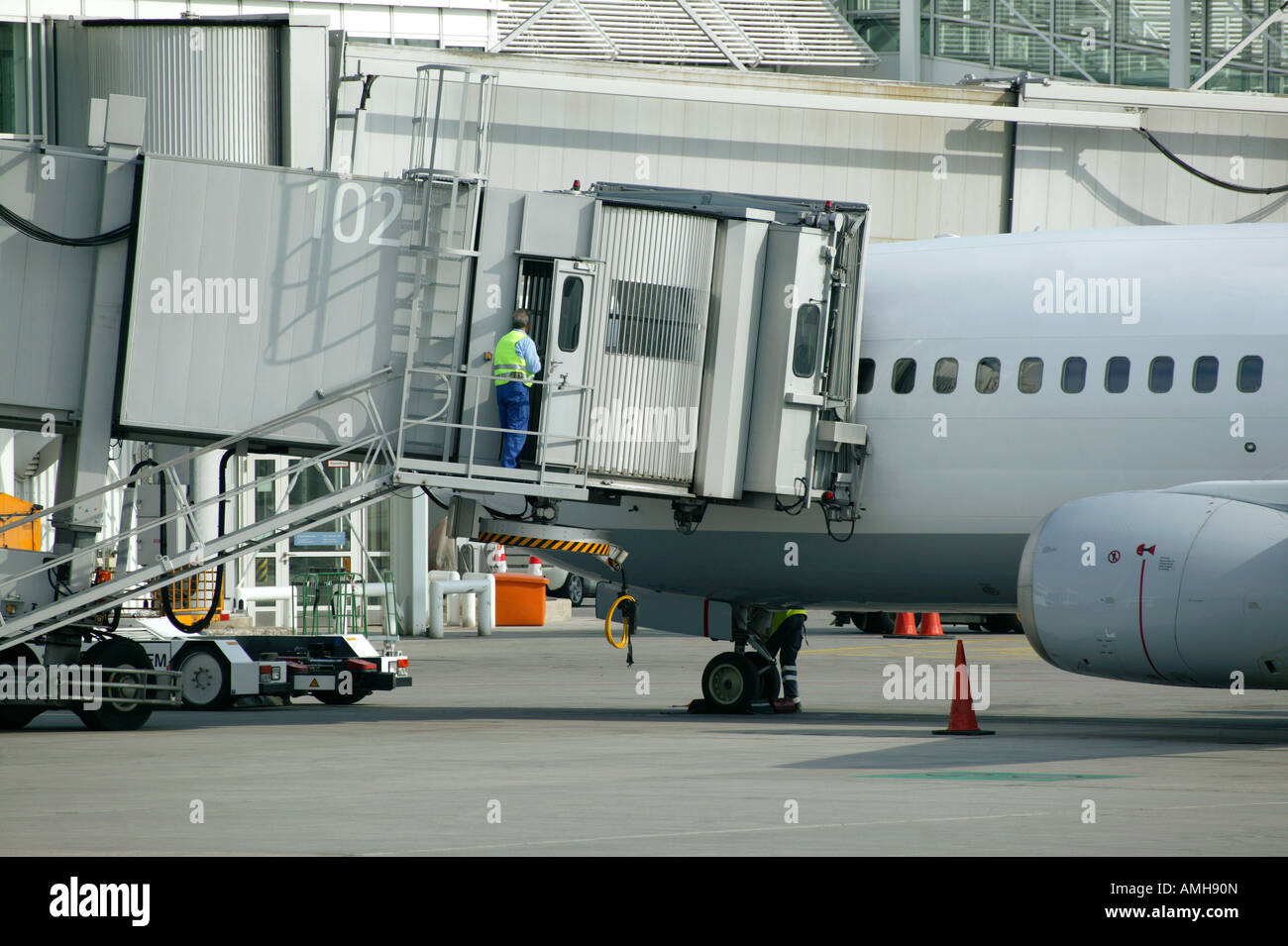 Docking gate hi-res stock photography and images - Alamy