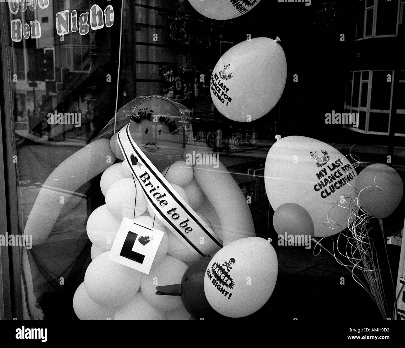 Party shop window display Stock Photo - Alamy