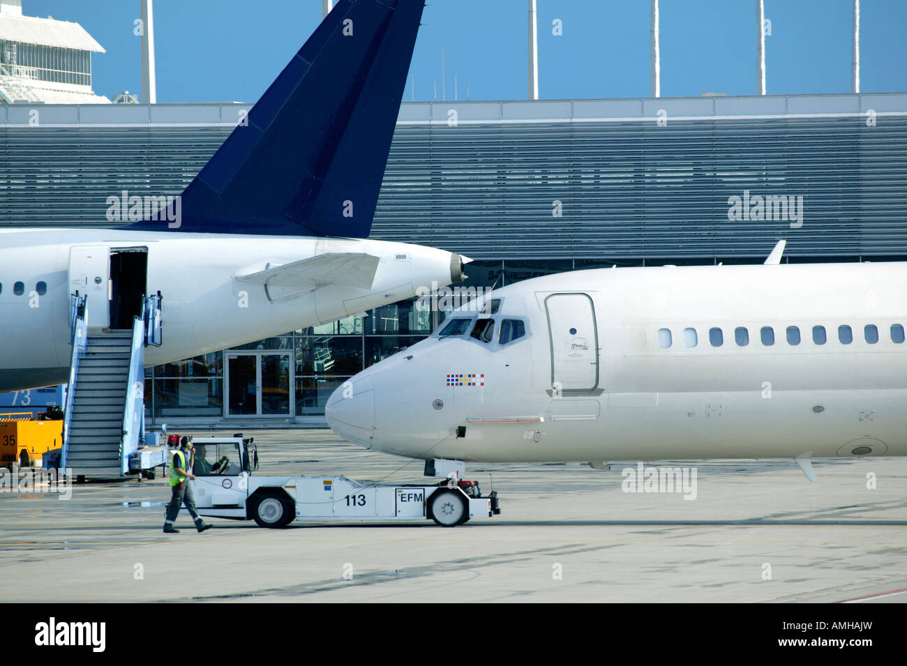 Gangway airplane hi-res stock photography and images - Alamy