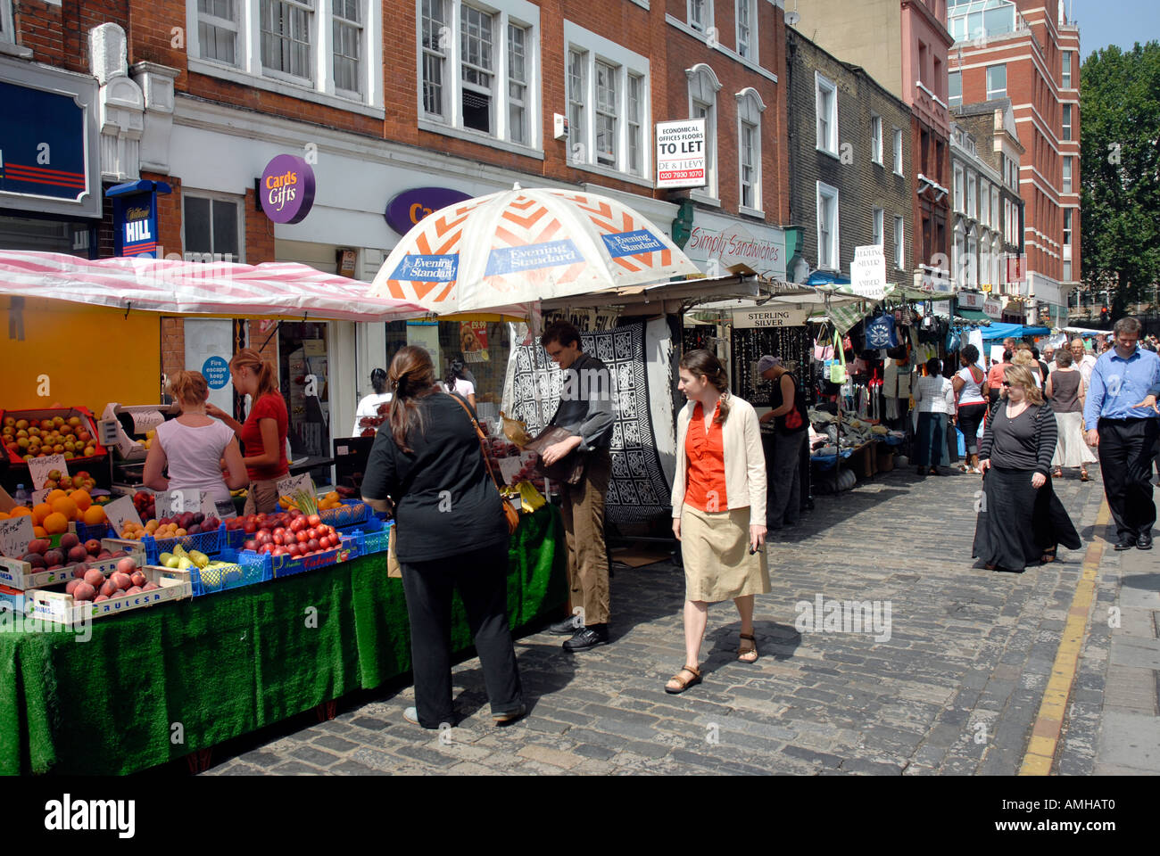 Strutton Ground street market Victoria London Stock Photo - Alamy