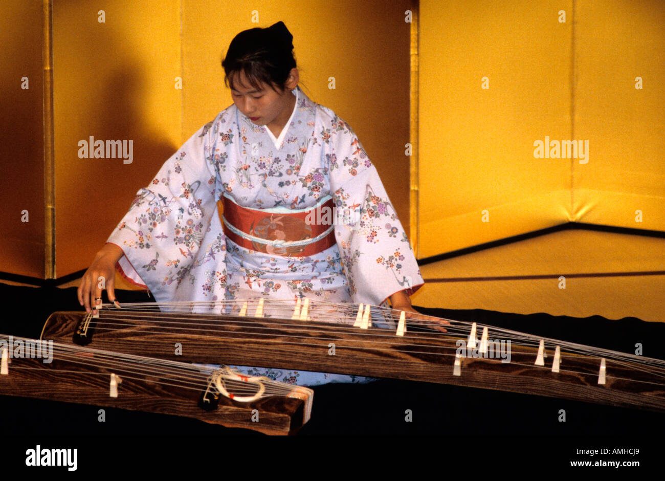 Japan, Kansai, Kyoto, Koto-Musik Stock Photo - Alamy