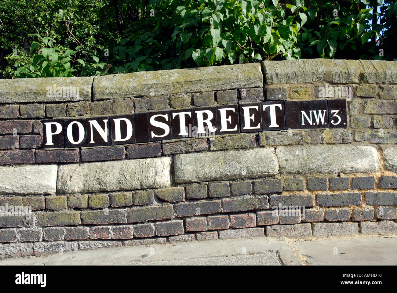 Nw3 street marker hi-res stock photography and images - Alamy