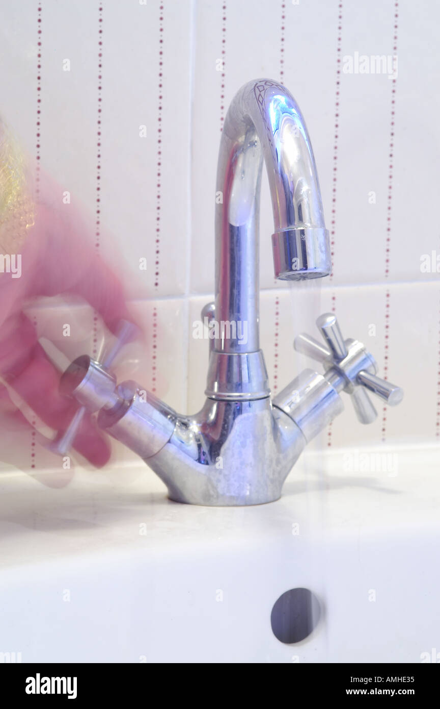 Tap on tap off hi-res stock photography and images - Alamy