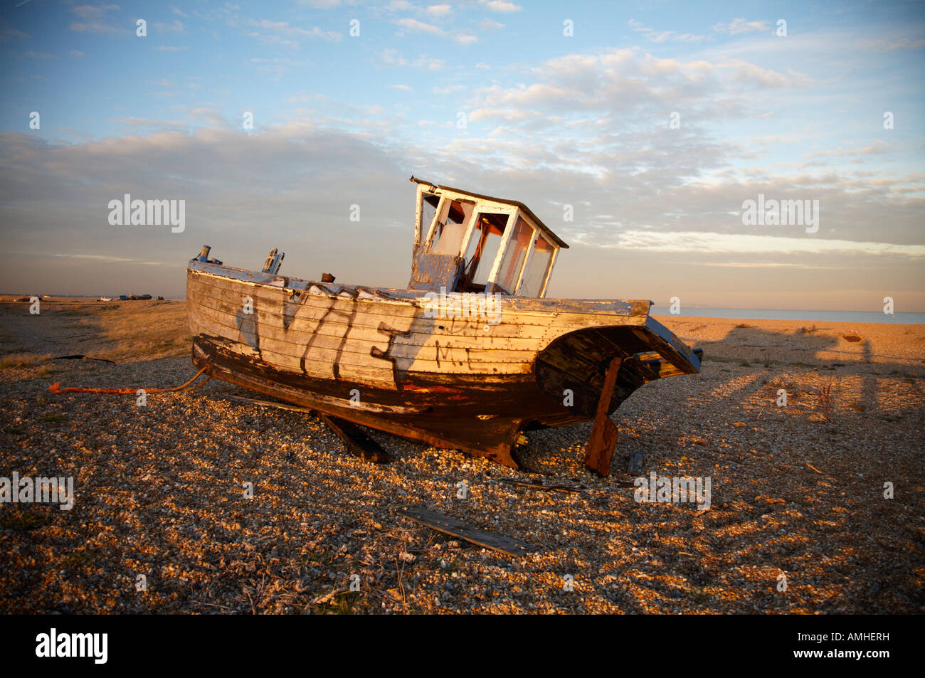 Decrepit run down dingy boat hi-res stock photography and images - Alamy