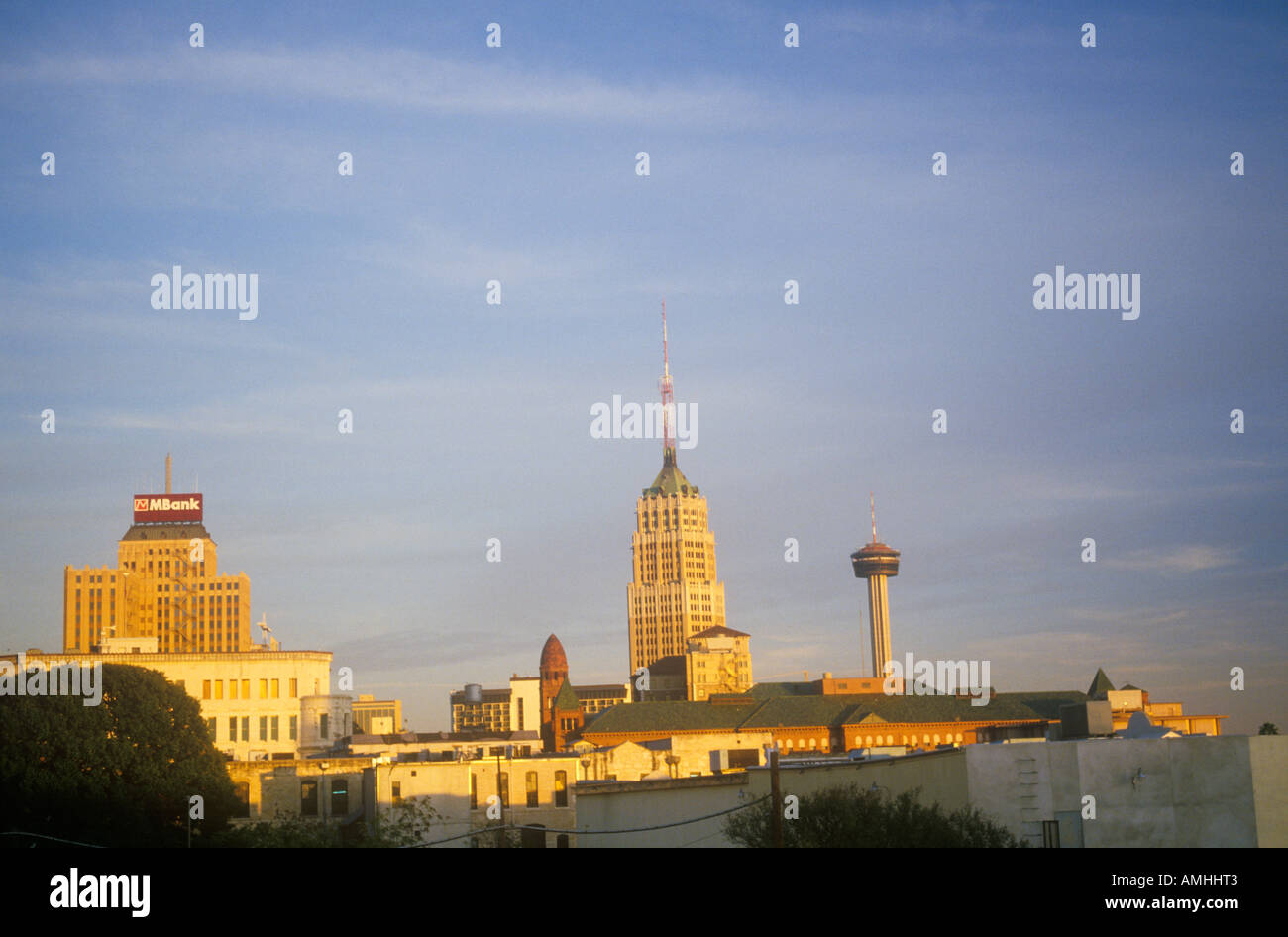 Skyline of historical san antonio hi-res stock photography and images ...