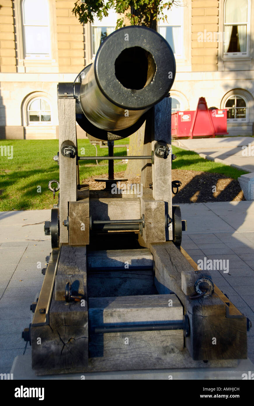 Cannon Monument on the grounds of The State Capitol Building at Des ...