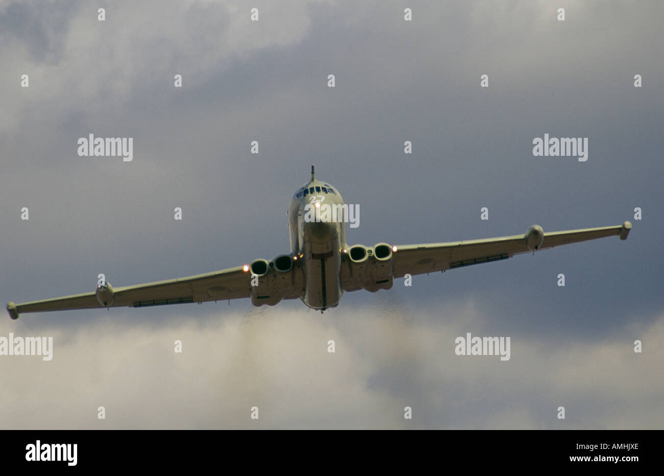 Nimrod plane hi-res stock photography and images - Alamy