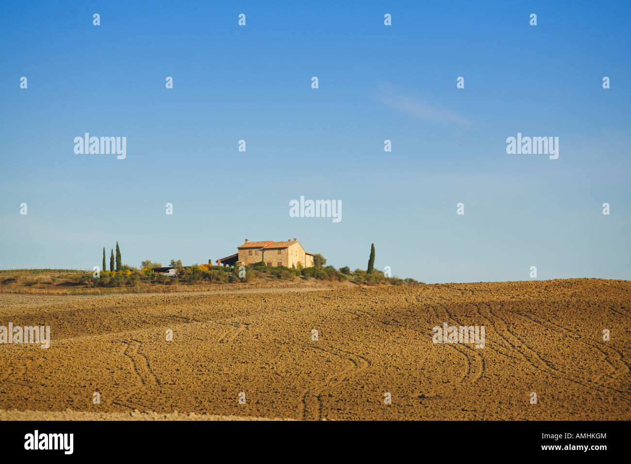 Tuscany landscape hill hi-res stock photography and images - Alamy