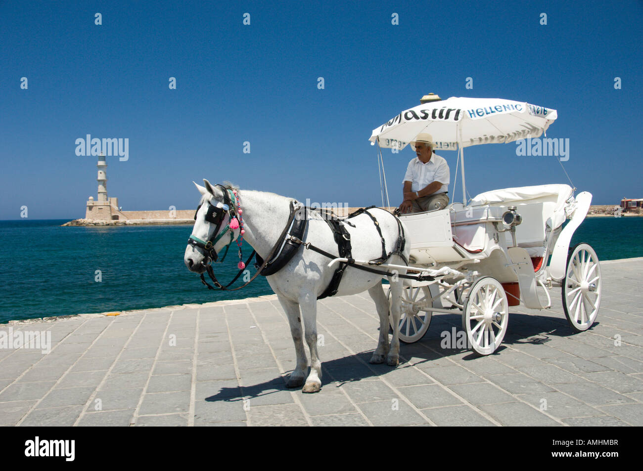 Carriages line hi-res stock photography and images - Alamy