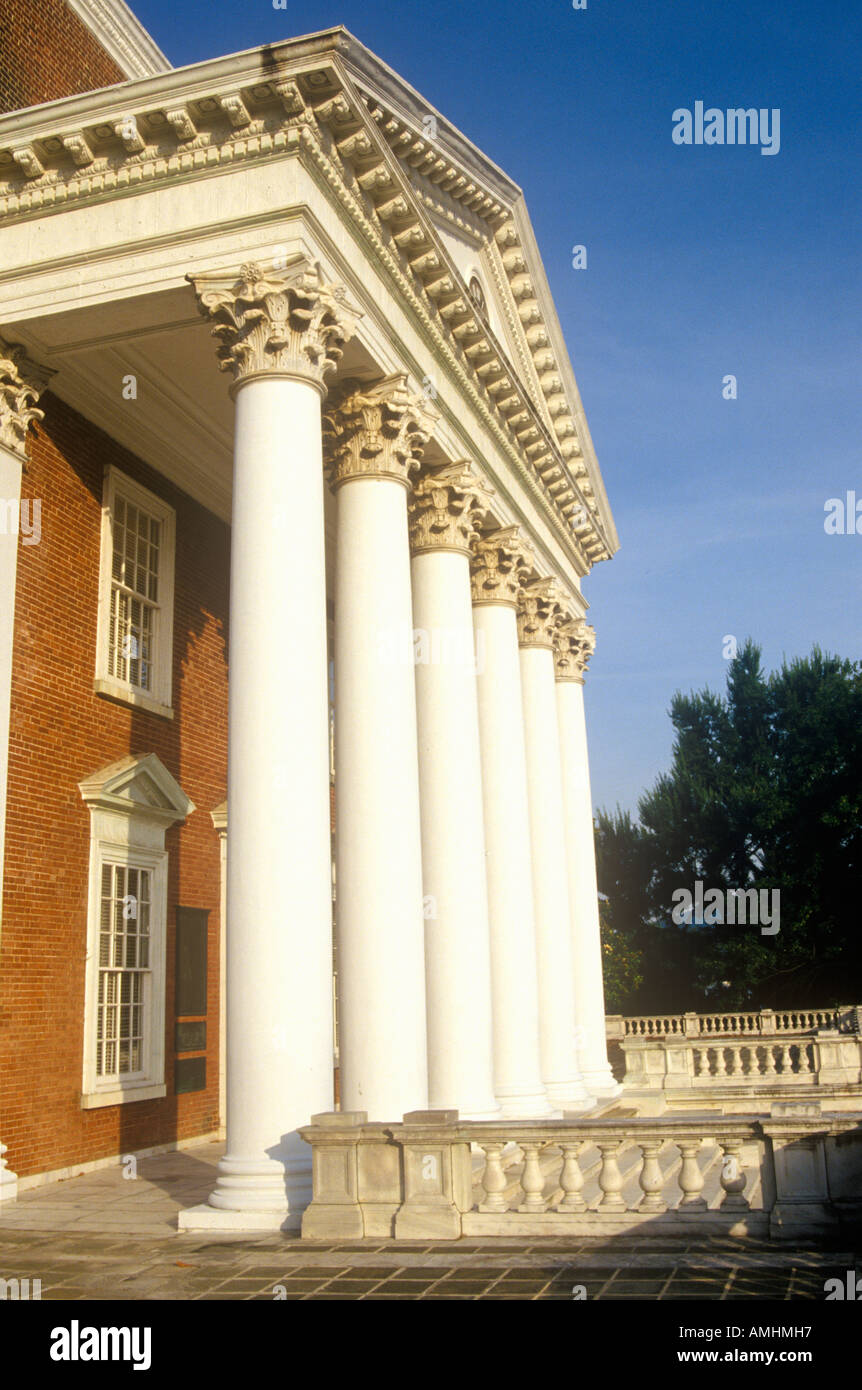Columns on building at University of Virginia inspired by Thomas ...