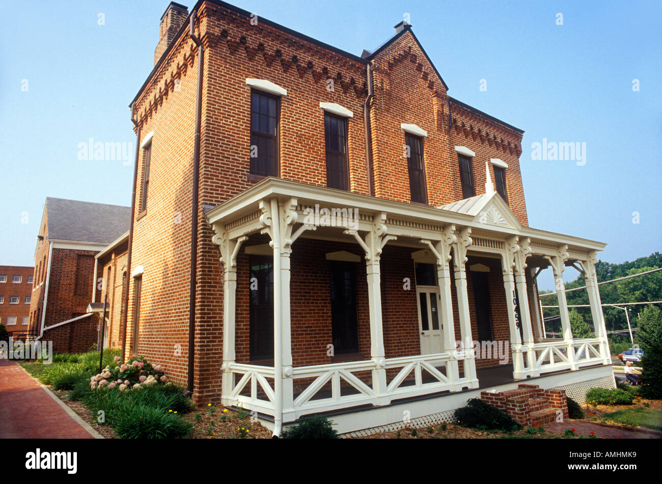 Red brick courthouse in Fairfax County VA Stock Photo - Alamy