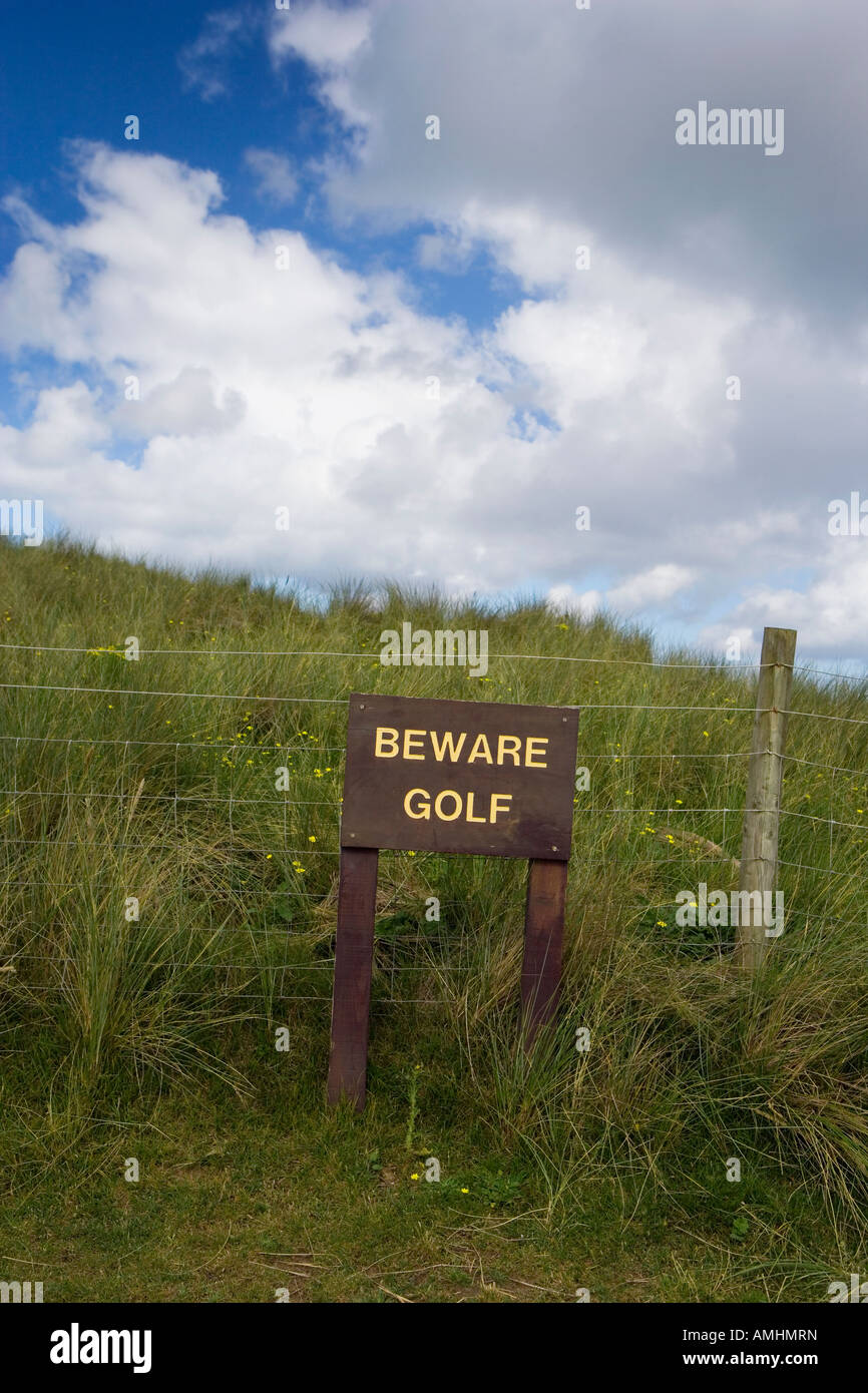 Danger golf warning sign hi-res stock photography and images - Alamy