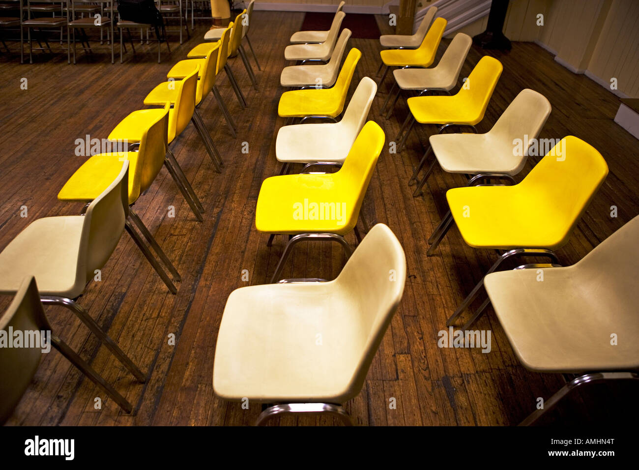 SEATS,,, ,,, SEATING,,, VACANT,,, VACANT,,,, SEATING,,, IN,, A,, ROW ...