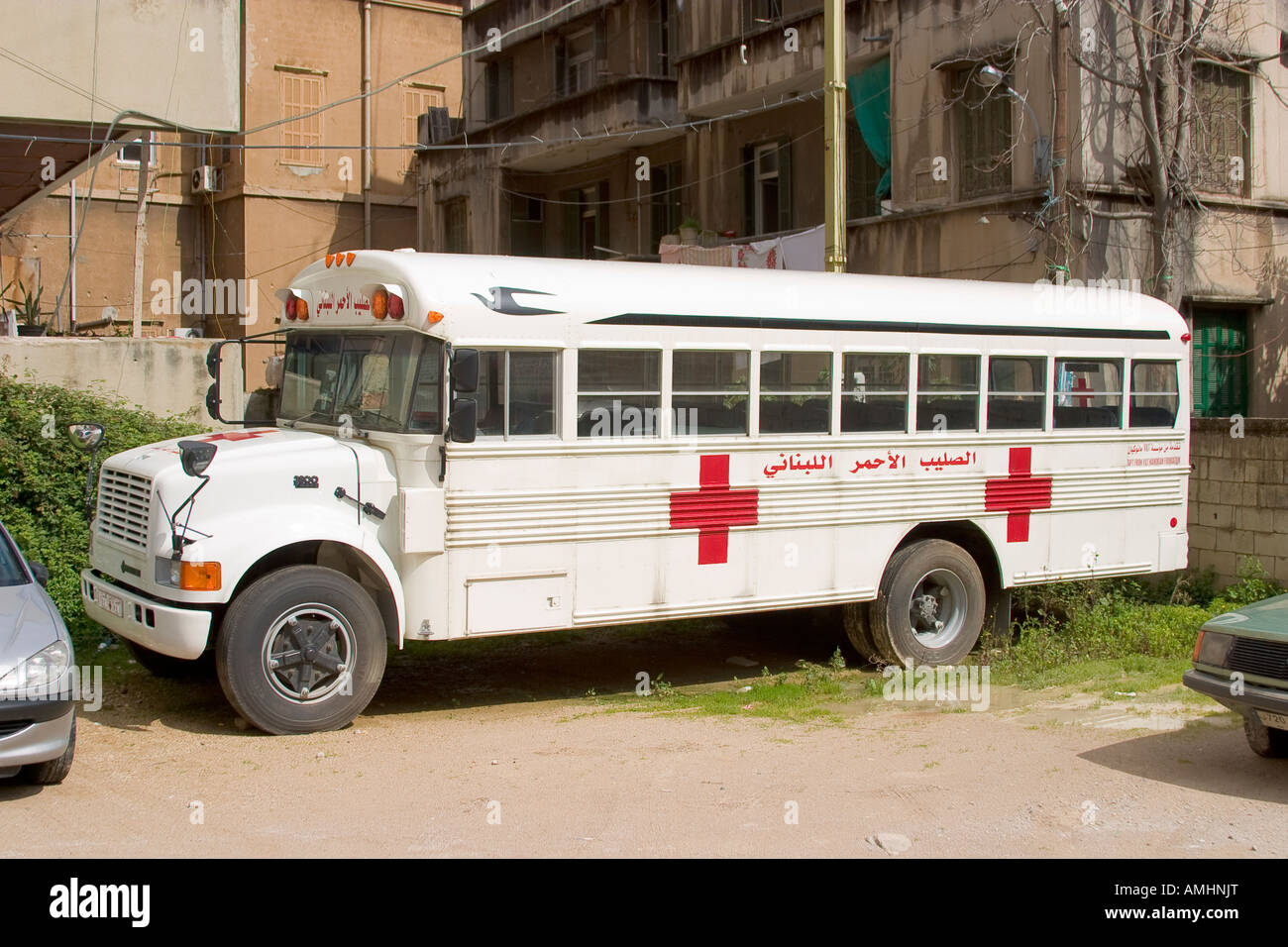International red cross vehicle hi-res stock photography and images - Alamy