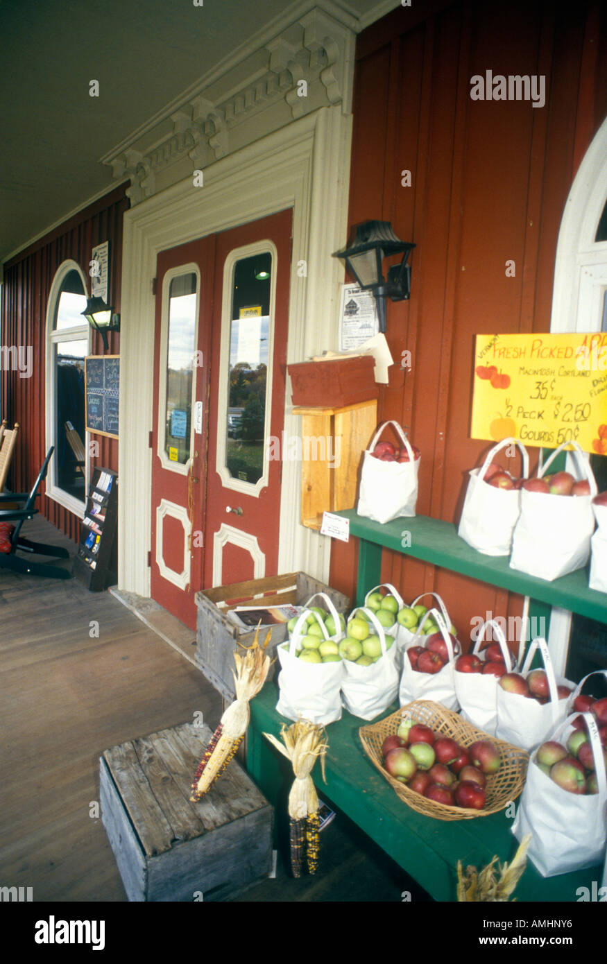 Fall porch flag hi-res stock photography and images - Alamy