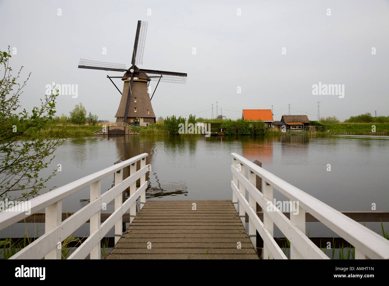 Historical Windmill site of Kinderdijk Holland Dutch windmills UNESCO ...