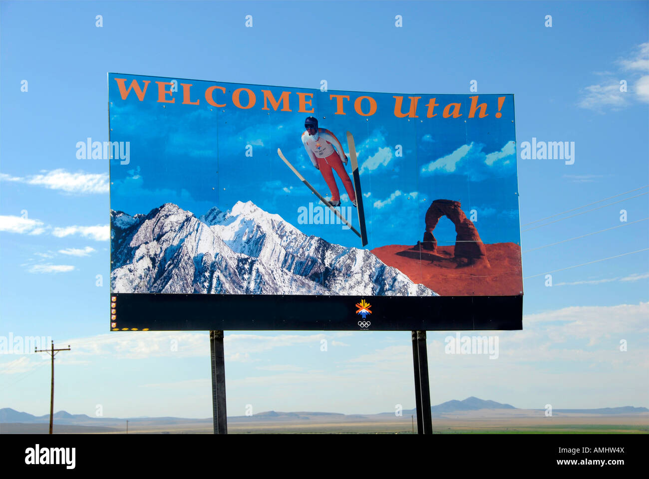 Welcome to Utah Interstate 80 freeway sign as drivers enter the state ...