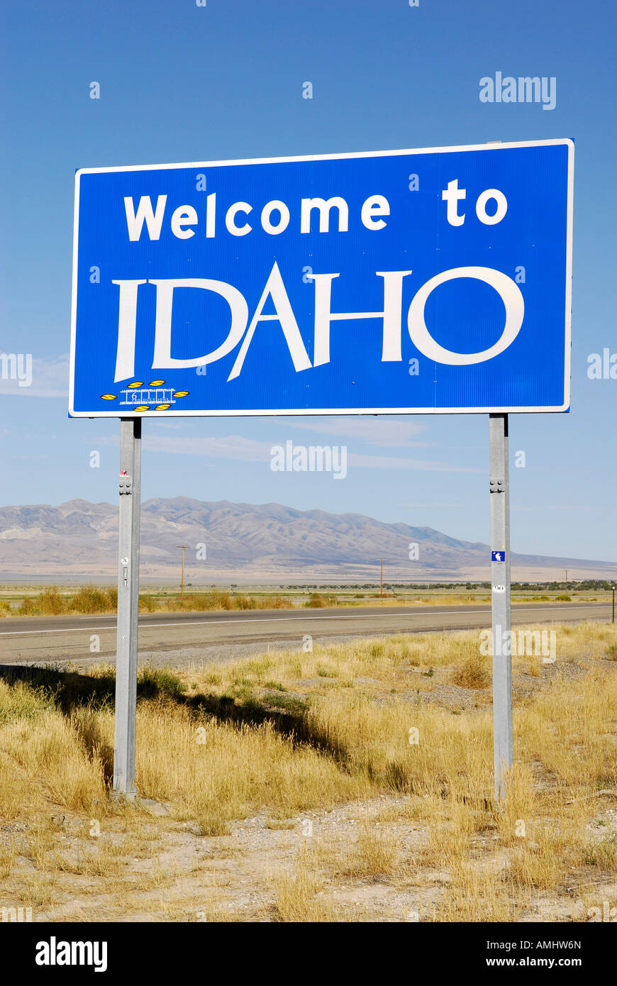 Welcome to Idaho Interstate 80 freeway sign as drivers enter the state ...