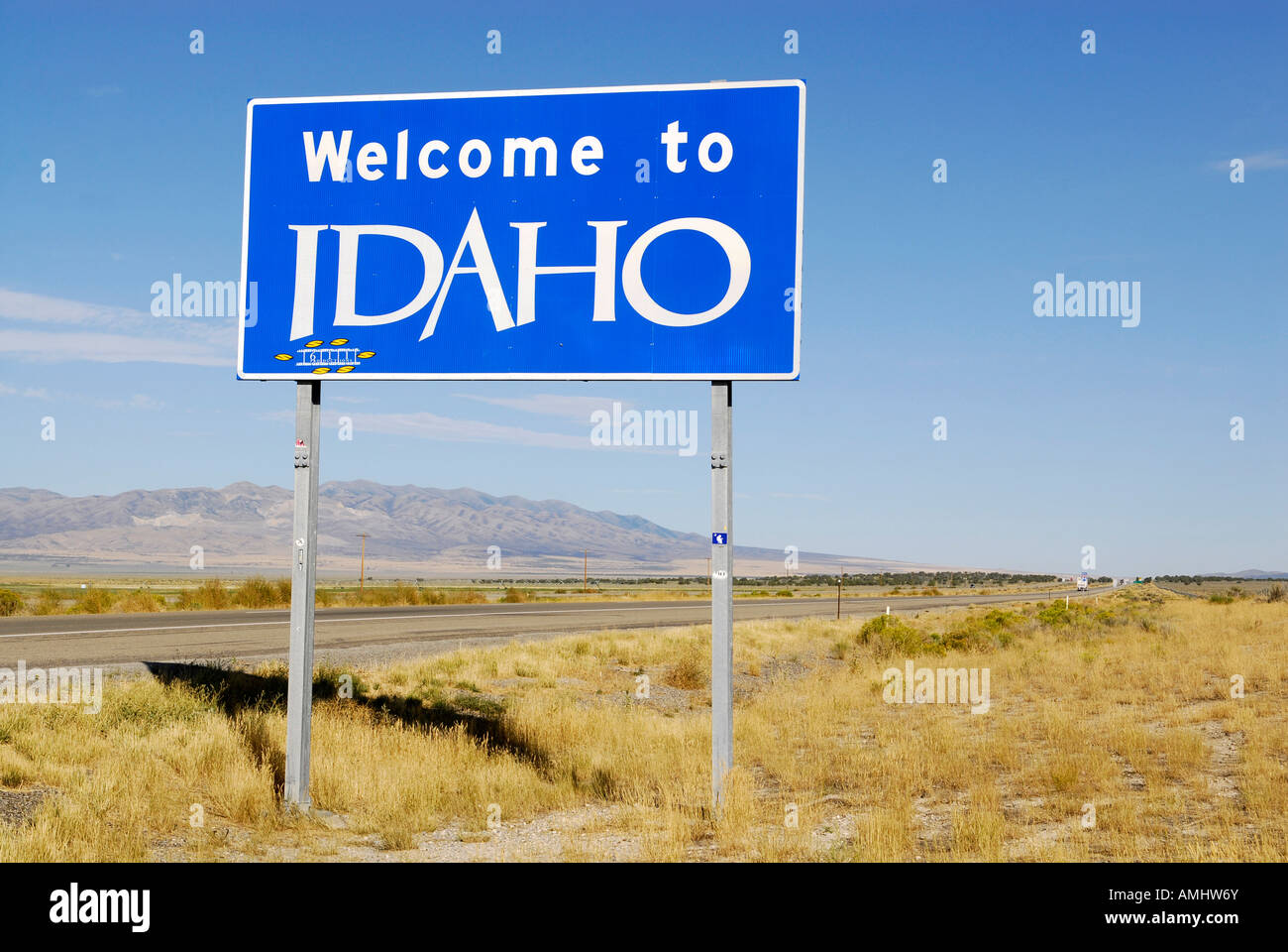 Welcome to Idaho Interstate 80 freeway sign as drivers enter the state ...