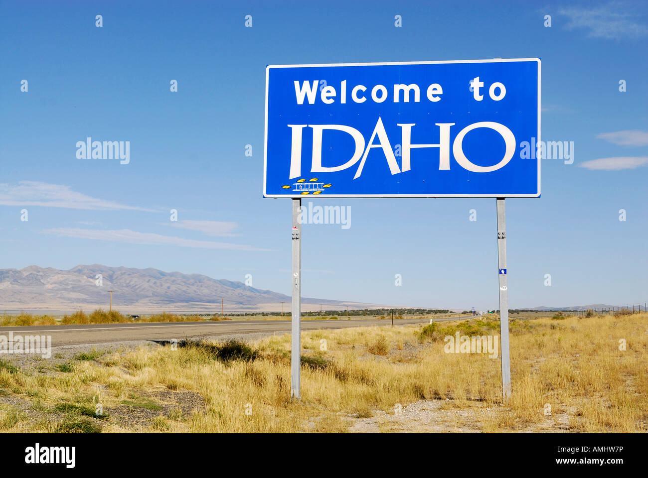 Welcome to Idaho Interstate 80 freeway sign as drivers enter the state ...