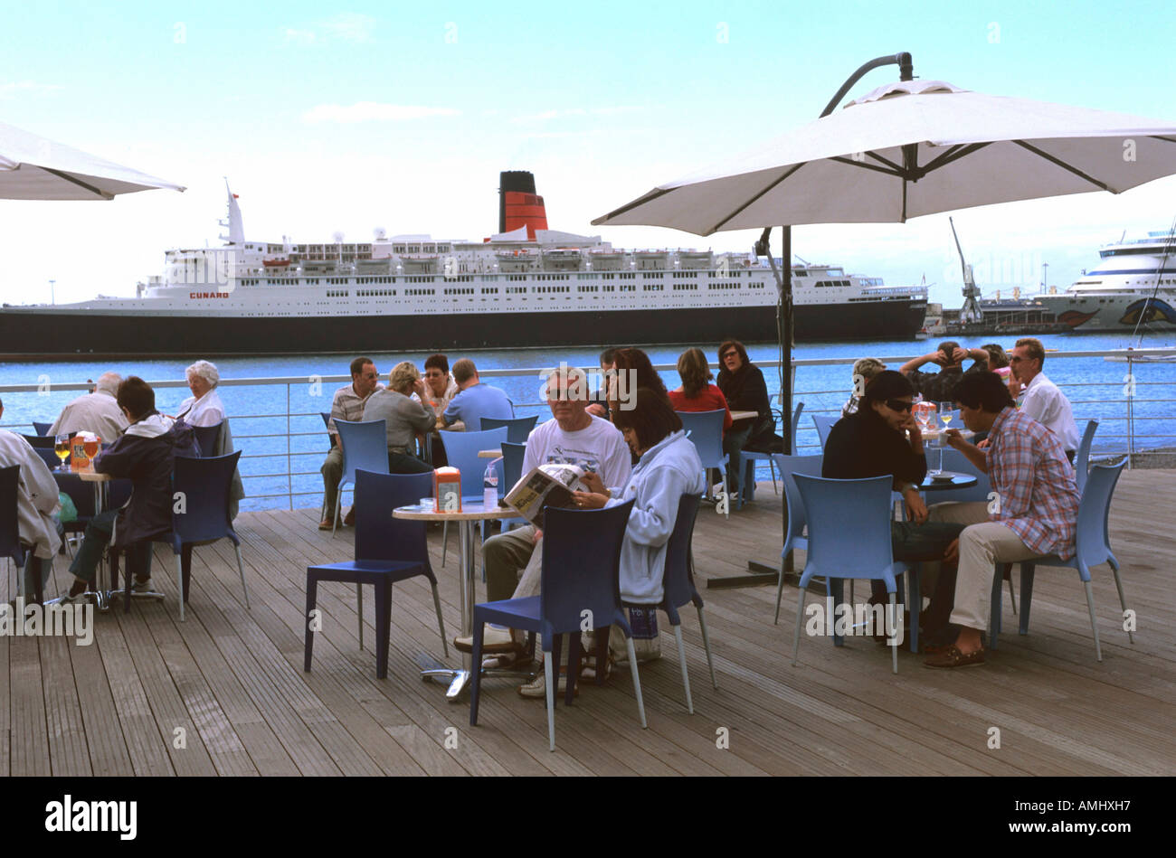 Madeira marina cafe hi-res stock photography and images - Alamy