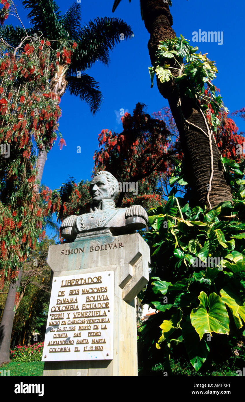 Madeira, Funchal, Statue von Simon Bolivar im Jardim de Sao Francisco ...