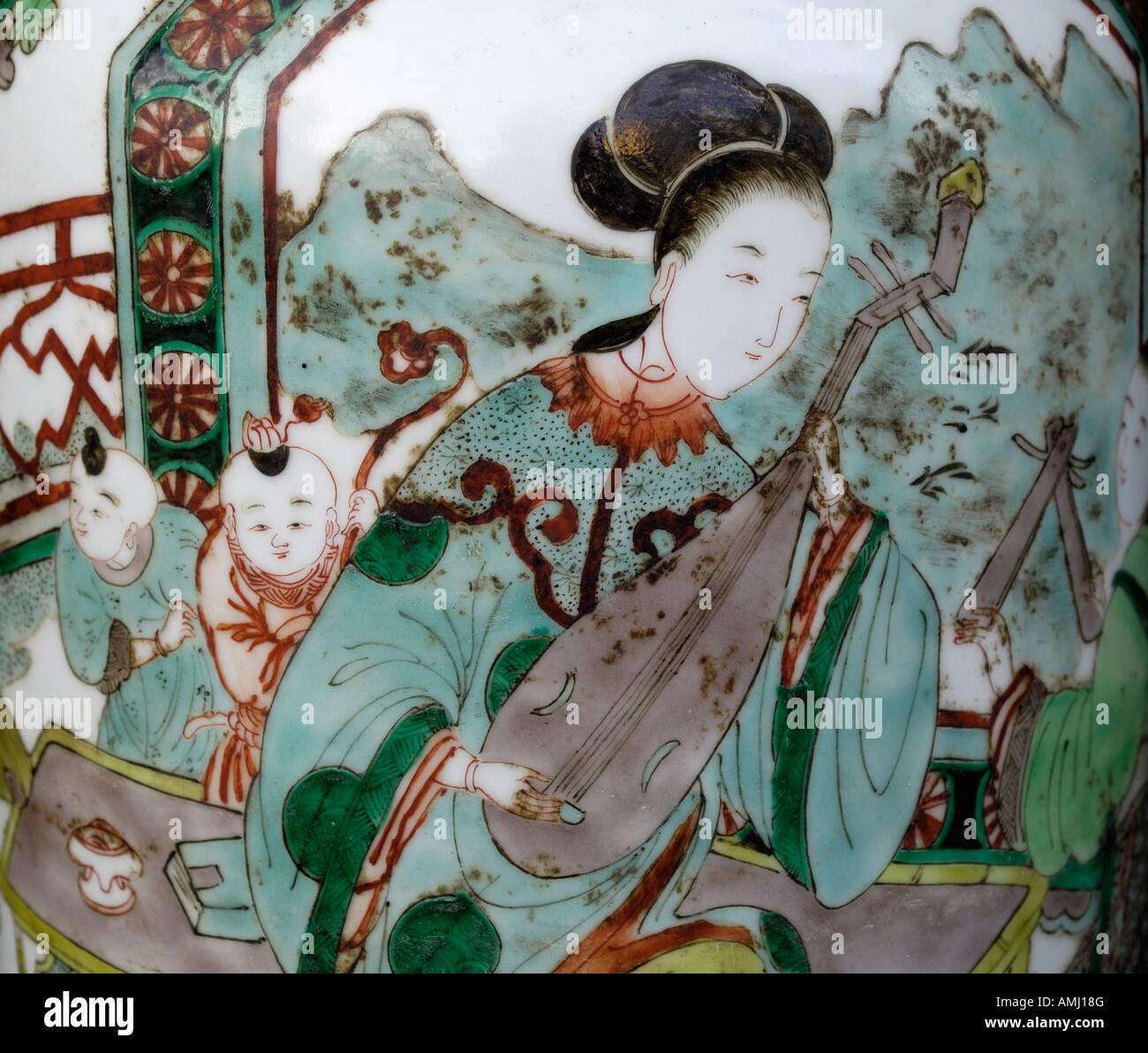 Antique Chinese Vase High Resolution Stock Photography and Images - Alamy