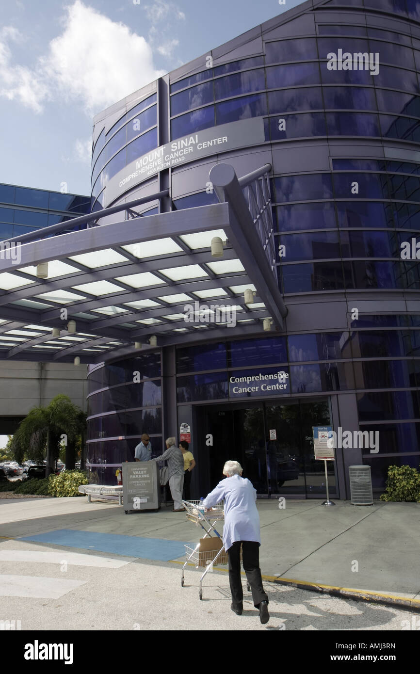 Cancer centre entrance hi-res stock photography and images - Alamy