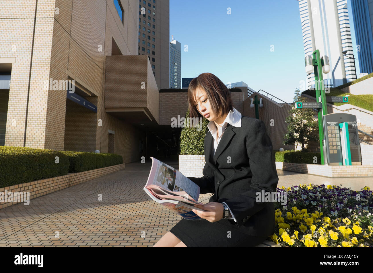 Magazine ads hi-res stock photography and images - Alamy