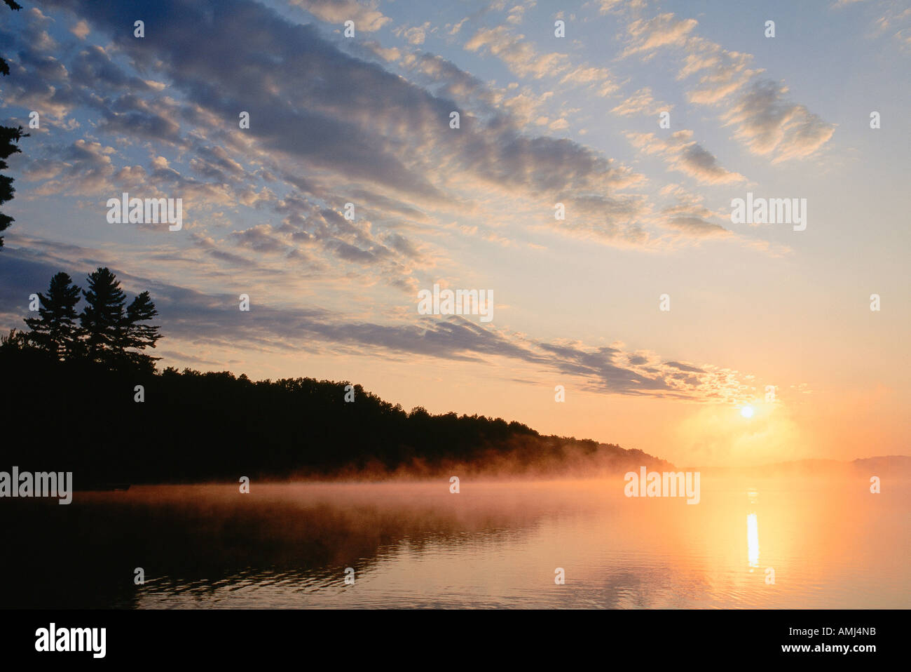 Chandos lake hi-res stock photography and images - Alamy