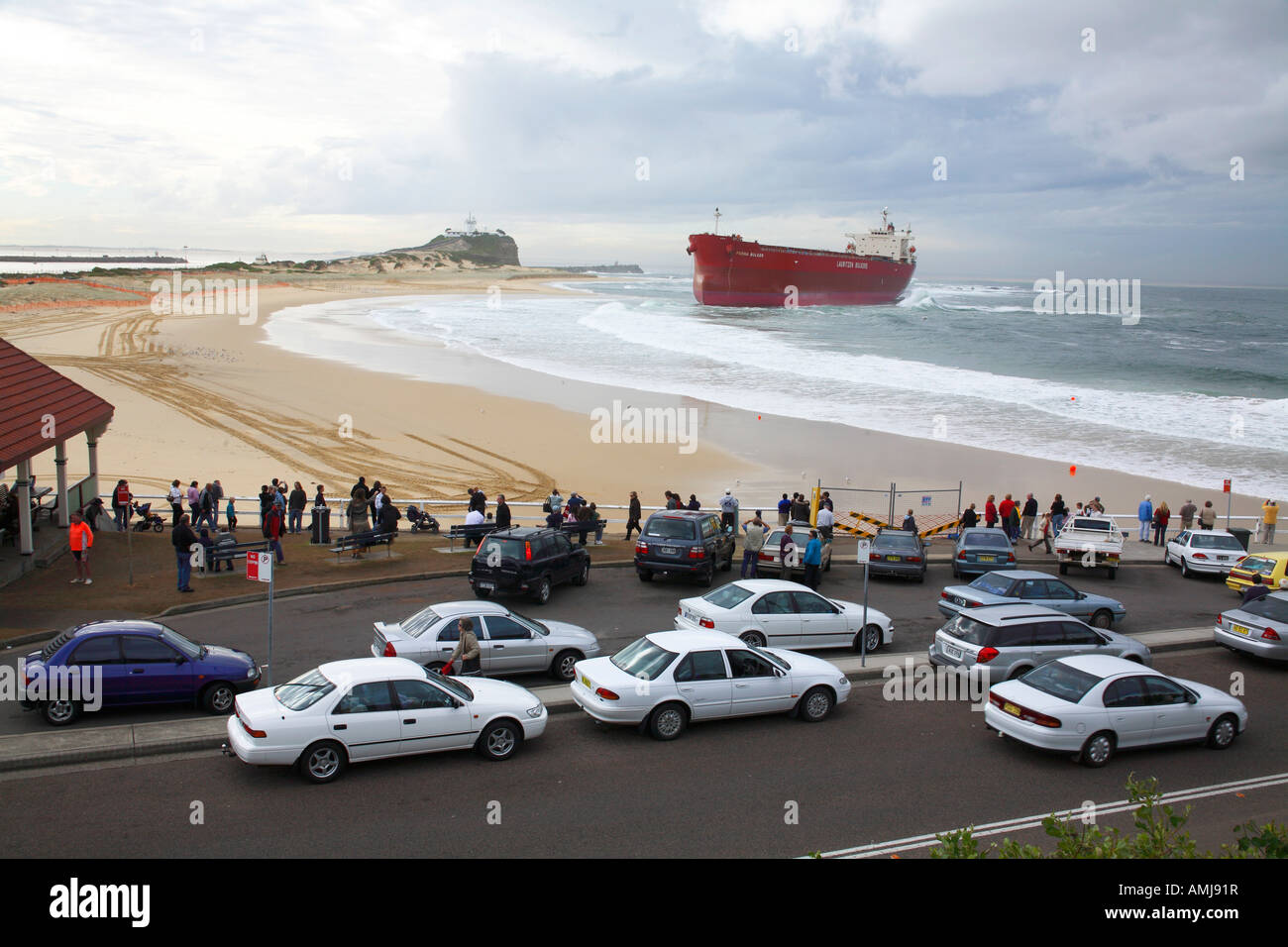 8th of June 2007 the Pasha Bulker drifted onto Nobby Beach Newcastle ...