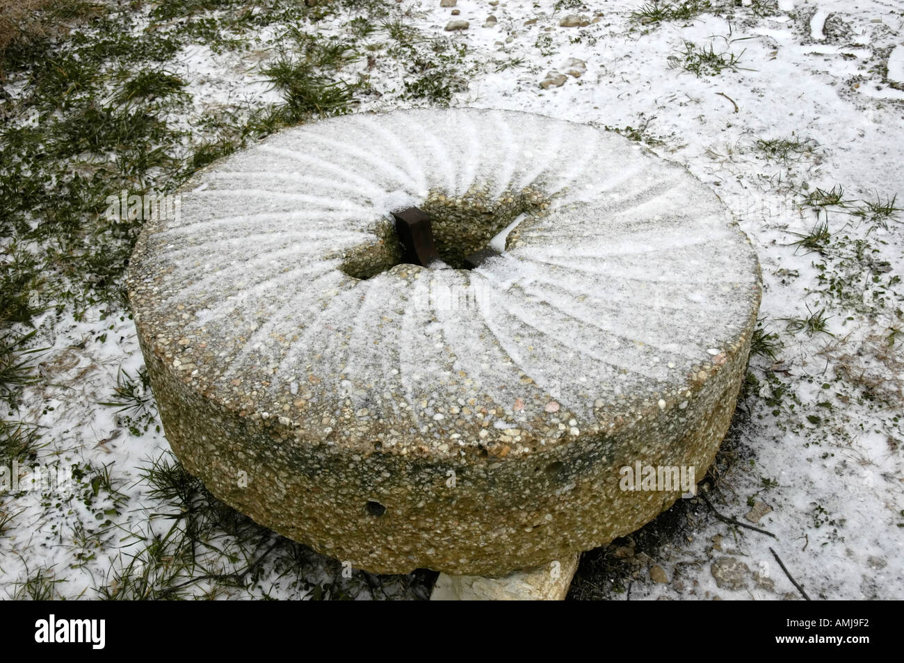 Millstone hi-res stock photography and images - Alamy