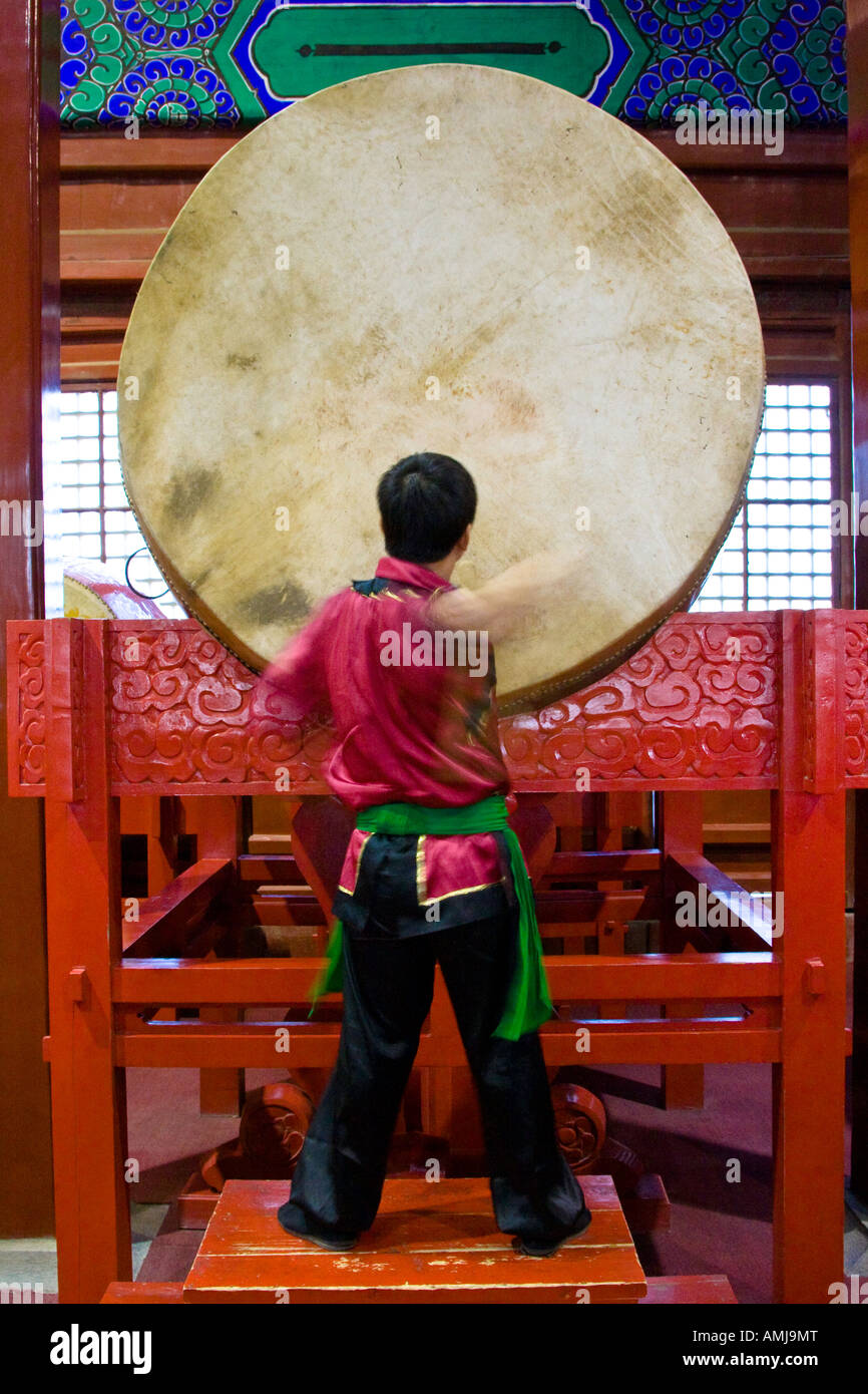 Interior drum tower beijing china hi-res stock photography and images ...