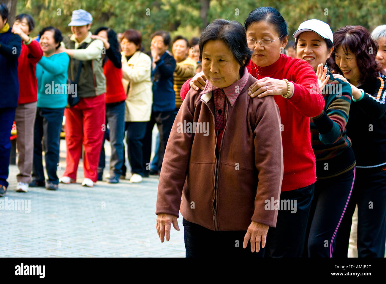 China old people exercise hi-res stock photography and images - Alamy