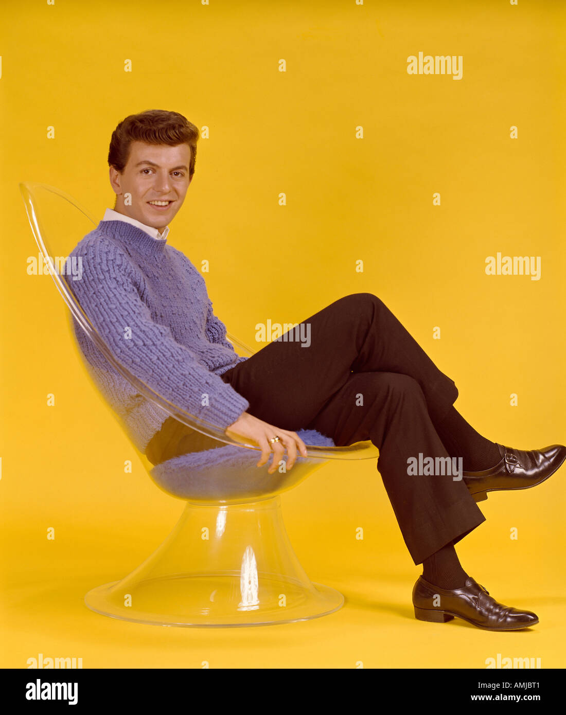 Full length publicity portrait hi-res stock photography and images - Alamy