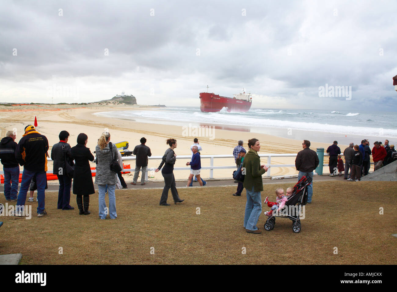 8th of June 2007 the Pasha Bulker drifted onto Nobby Beach Newcastle ...