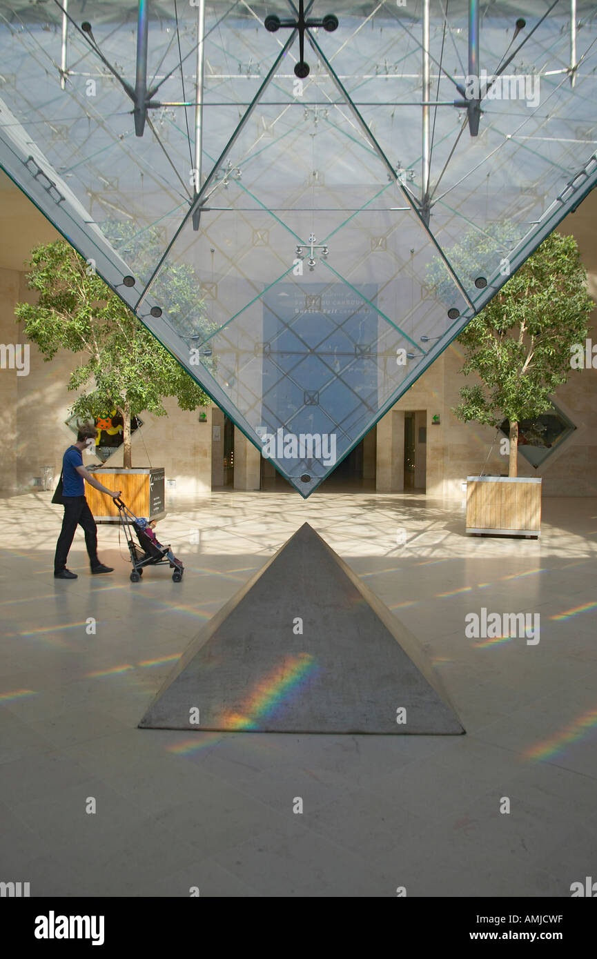 Lobby of the louvre museum hi-res stock photography and images - Alamy