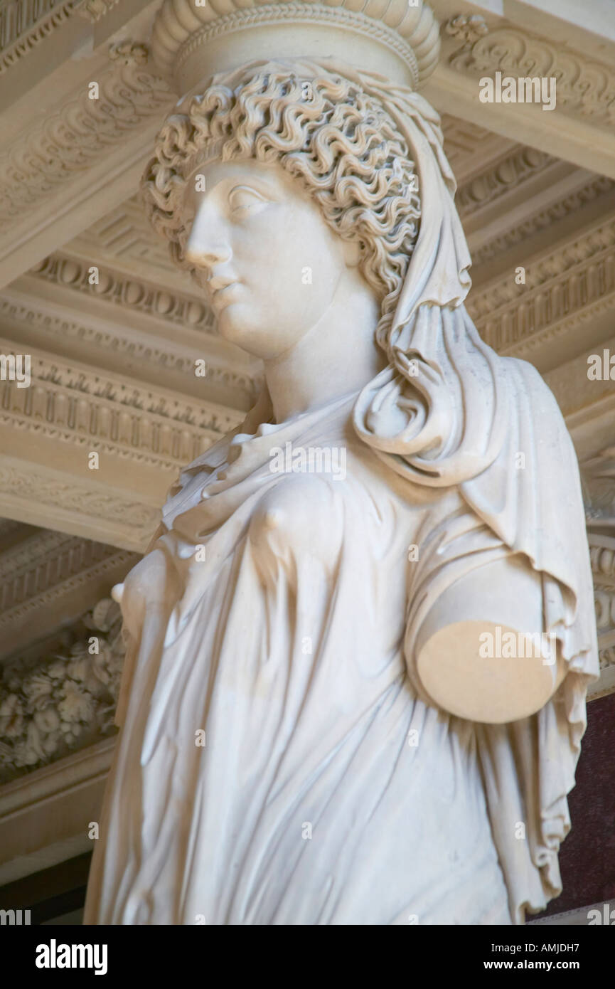 Armless sculpture hi-res stock photography and images - Alamy