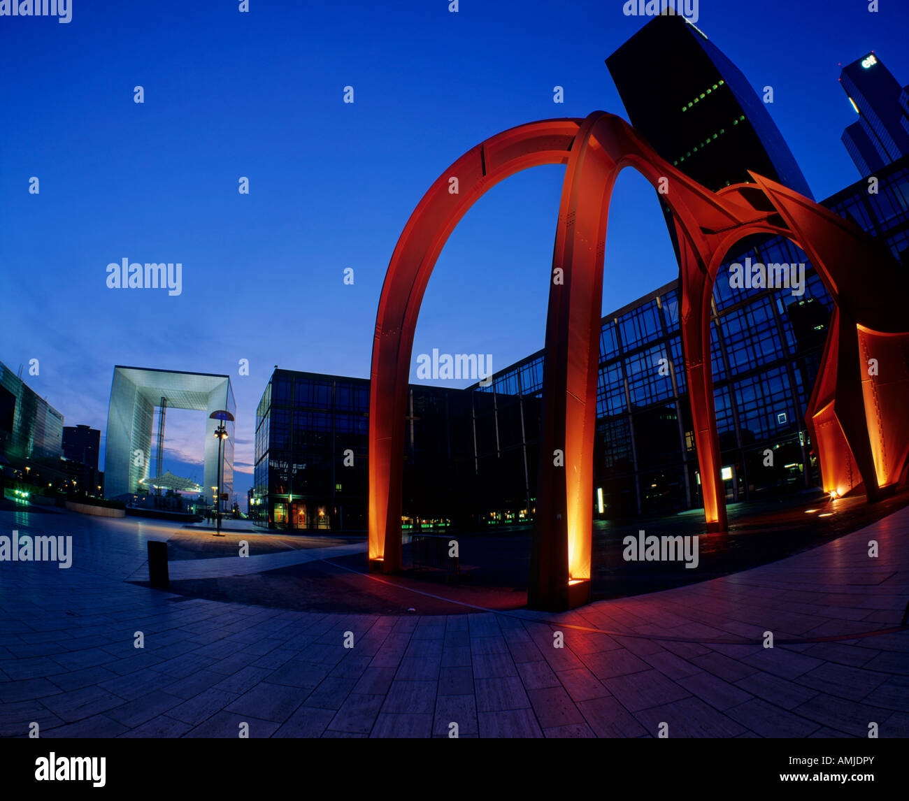 Grande stabile rouge hi-res stock photography and images - Alamy