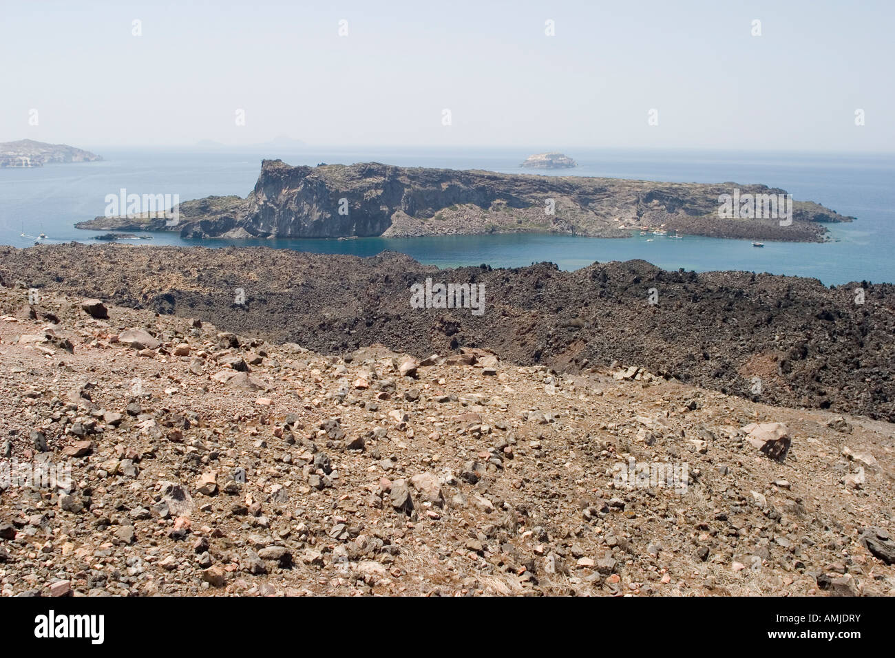 Volcán santorini hi-res stock photography and images - Alamy